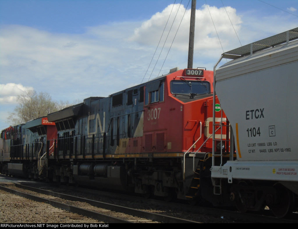 CN 2900 & CN 3007 Eastbound